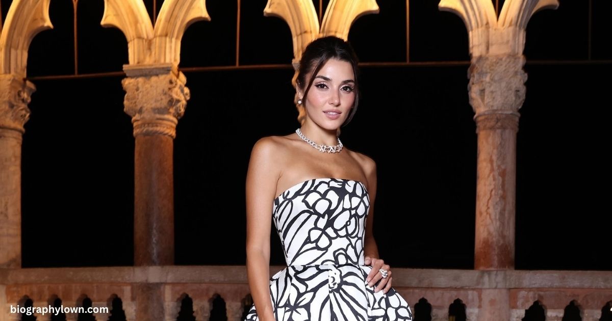 Hande Ercel Biography (Turkish Actress) Age, Family, Boyfriend and More